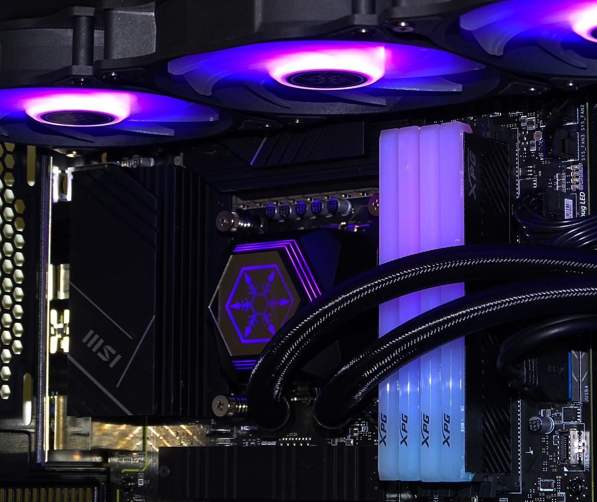 KNIGHT Gaming PC - RTX 4070Ti + i7 14700KF + 64GB DDR5 + 2TB NVMe + 2T